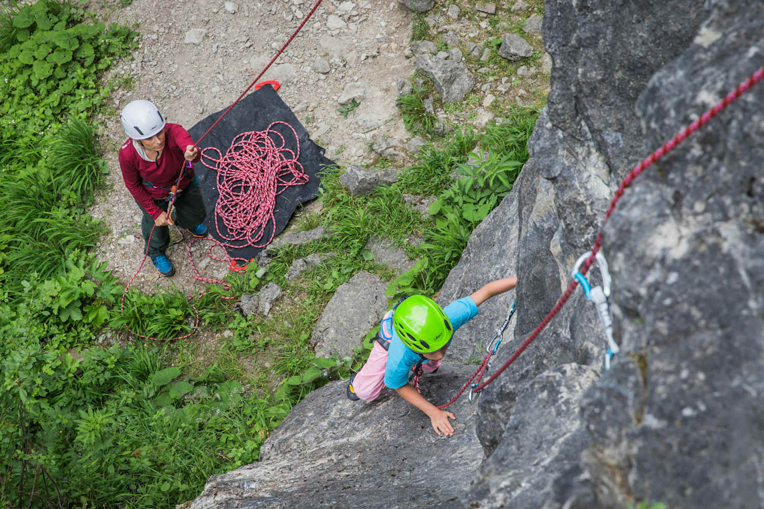 Klettern mit Kindern - die richtige Ausrüstung - Bergwelten