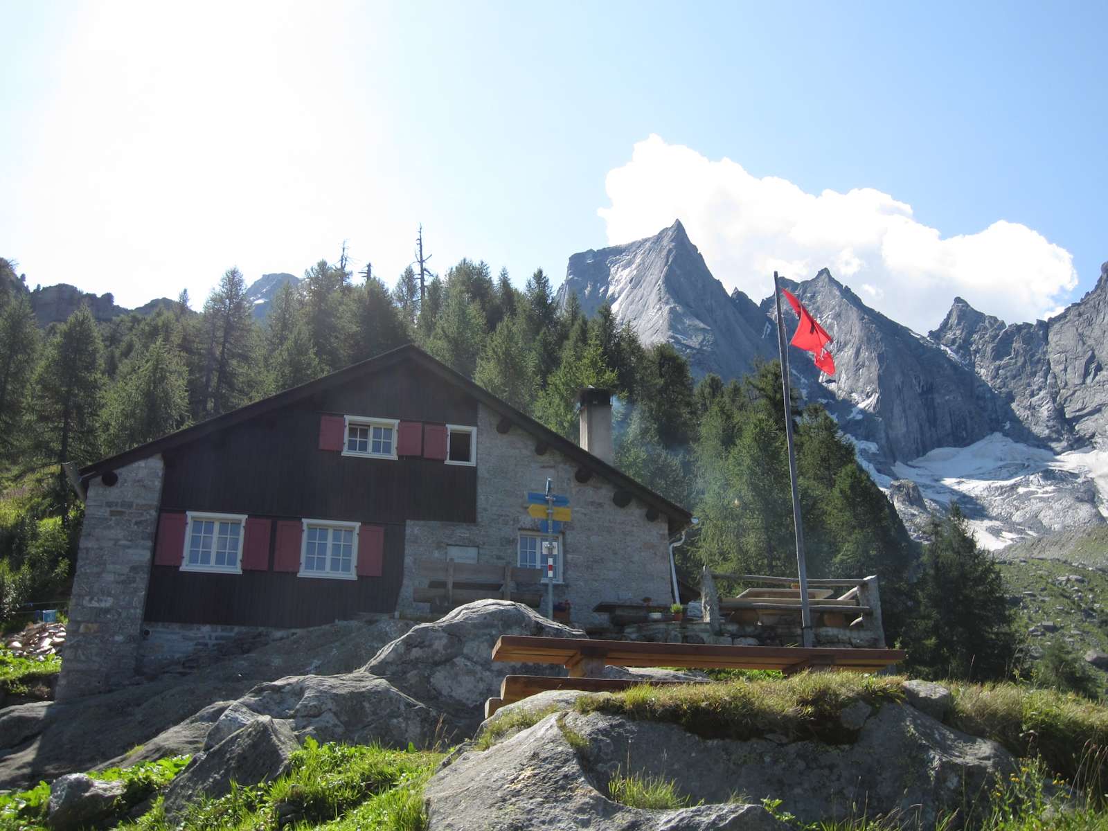 Klettern: Cassin - Piz Badile Nordostwand - 8:00 h - 4 km - Bergwelten