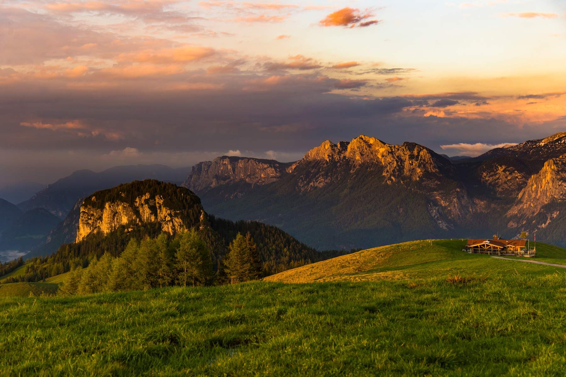 Wandern: Runde zum Aussichtsturm Schwarzeck - 2:30 h - 5 km - Bergwelten