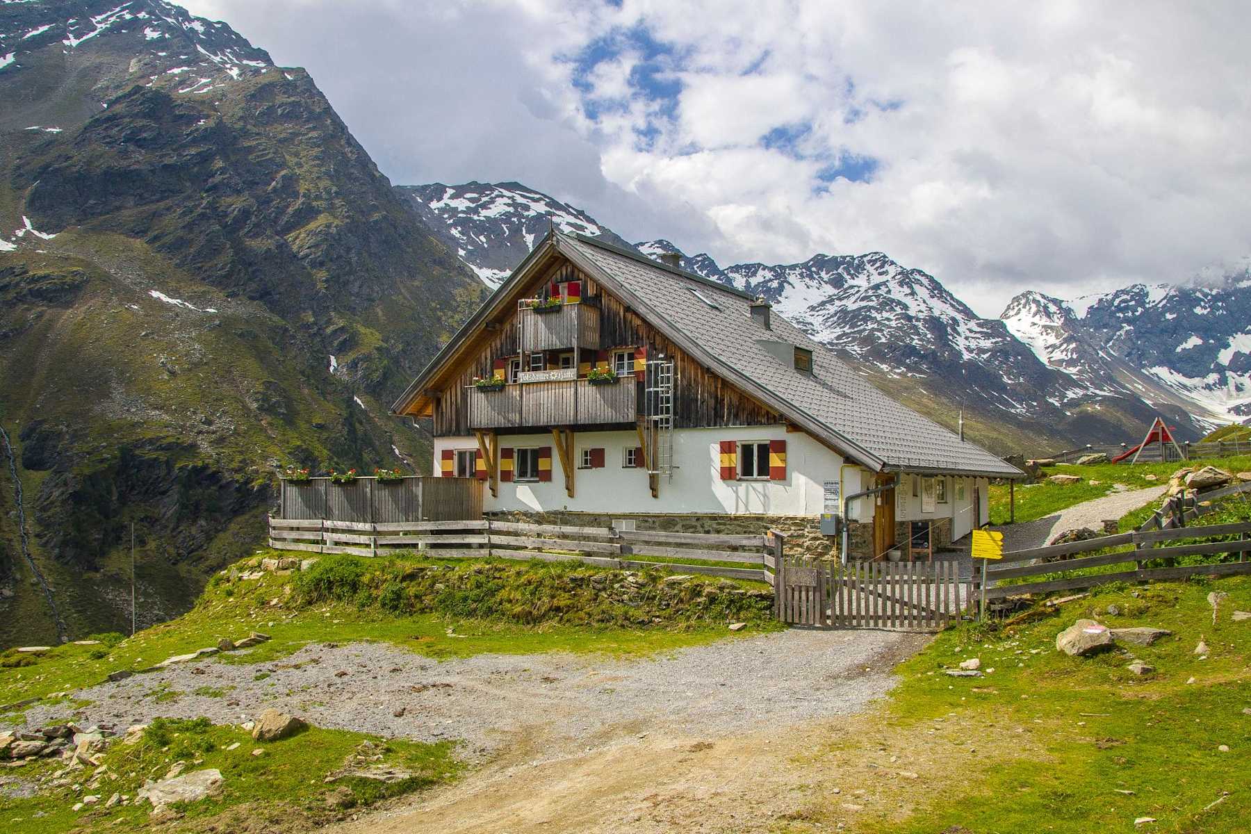 Wandern: Von der Potsdamer Hütte zur Almind Alm und zurück - 3:30 h - 9 ...