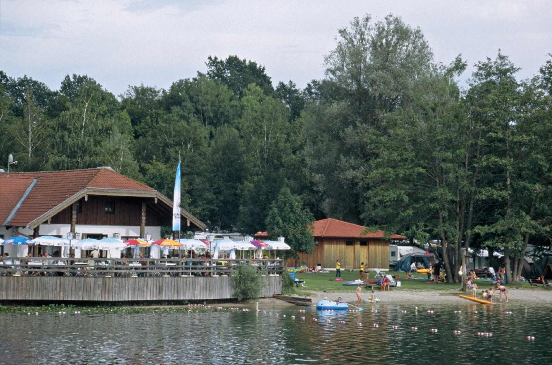 Wandern: Am Tachinger See - 2:45 h - 11 km - Bergwelten