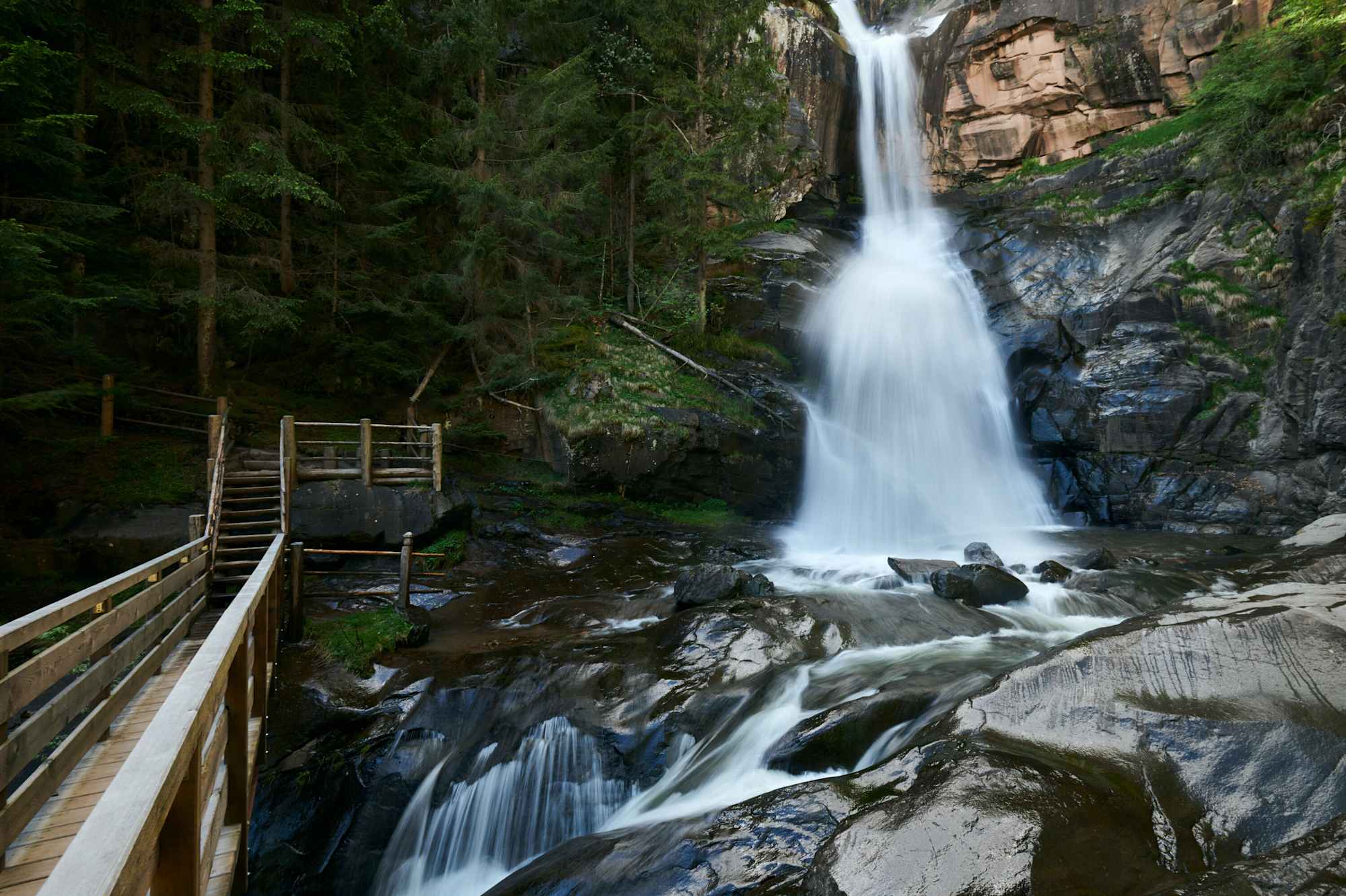 Traumhafte Wasserfallwanderungen für heiße Sommertage - Bergwelten