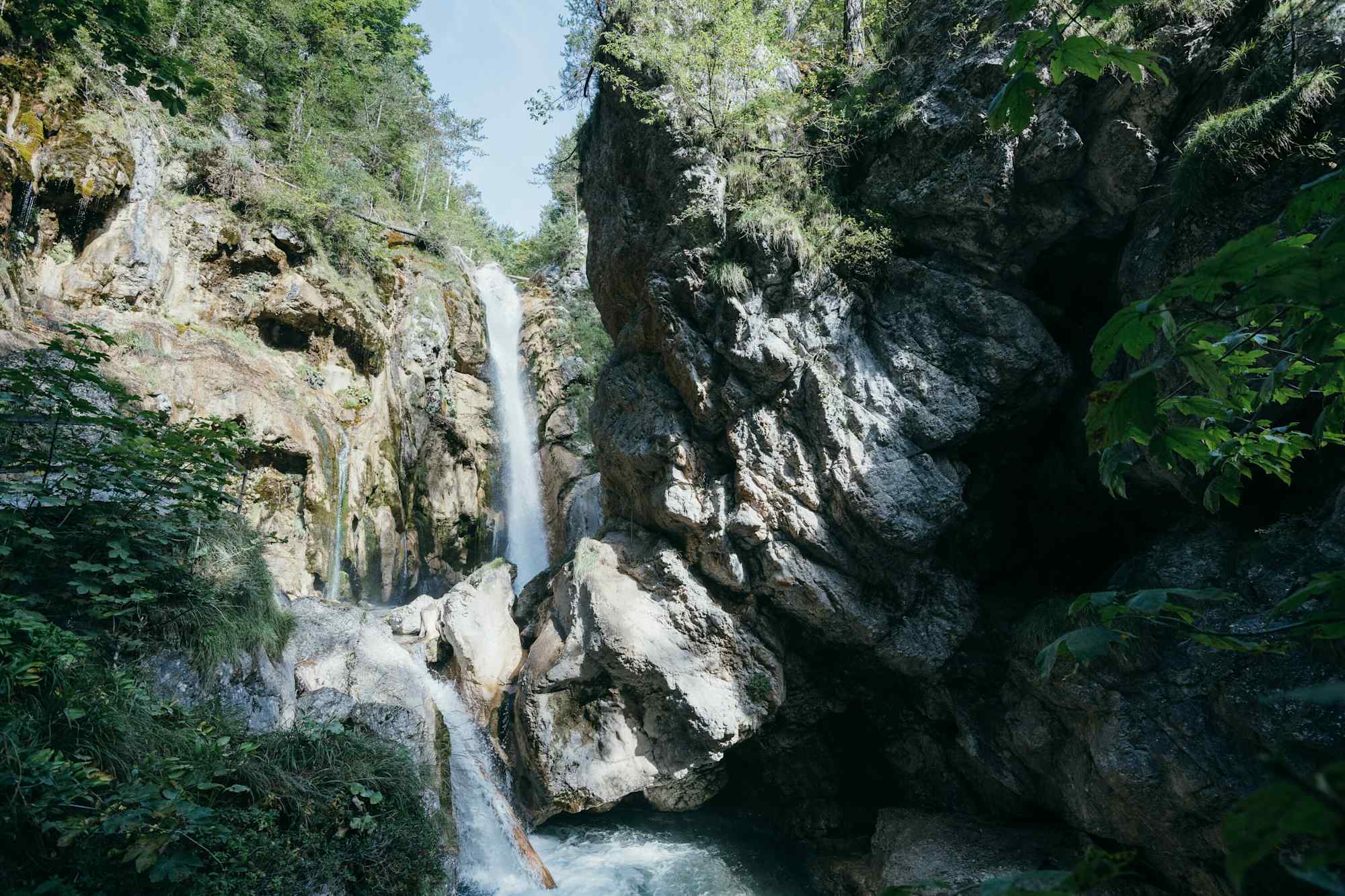 Traumhafte Wasserfallwanderungen für heiße Sommertage - Bergwelten