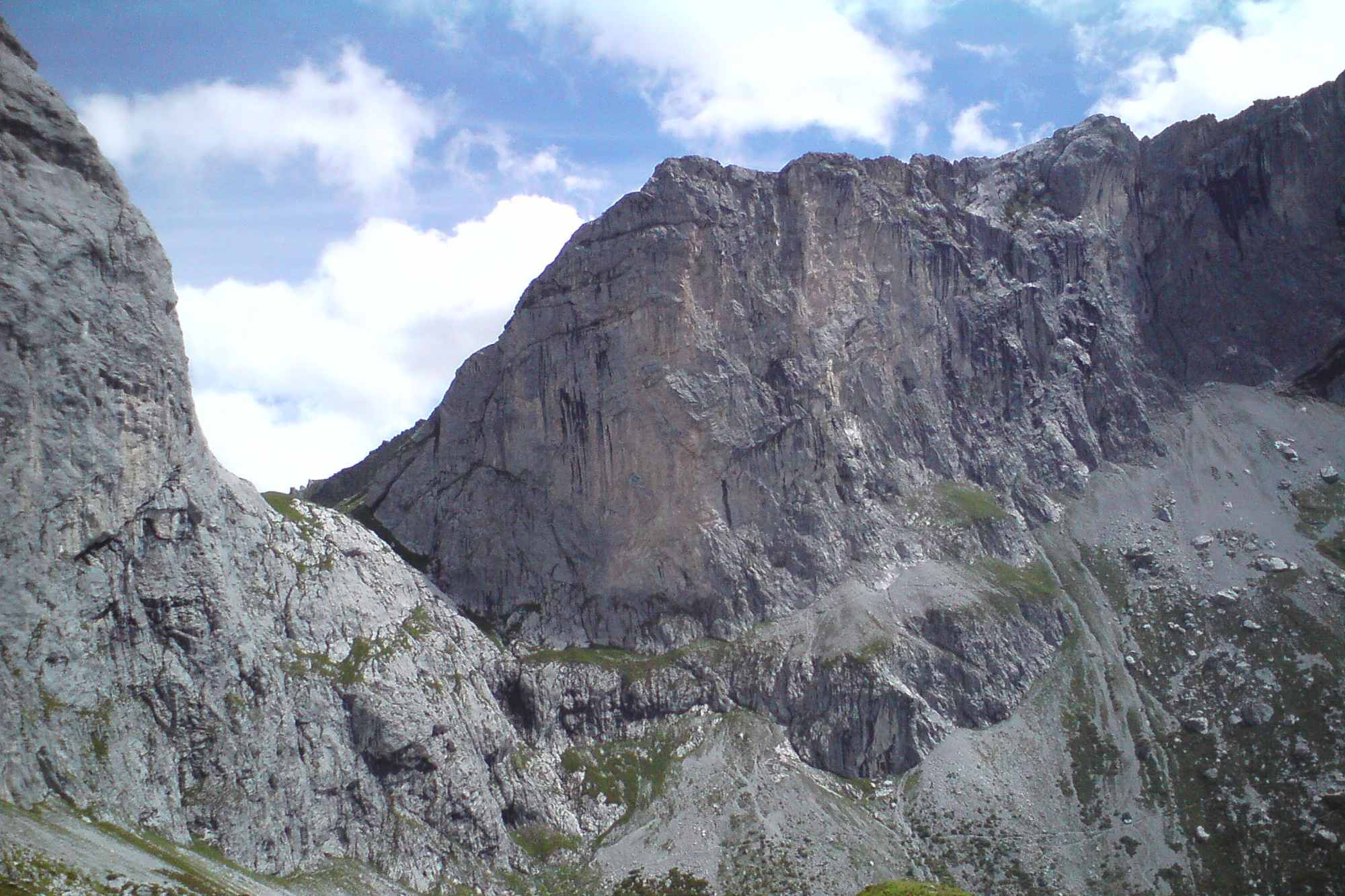 Ein Höhenweg durch 3 Länder - Bergwelten