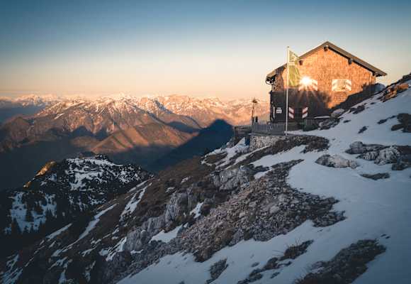 Wandern: Wanderung zur Moaralm vom Traunsee - 1:50 h - 5 km - Bergwelten