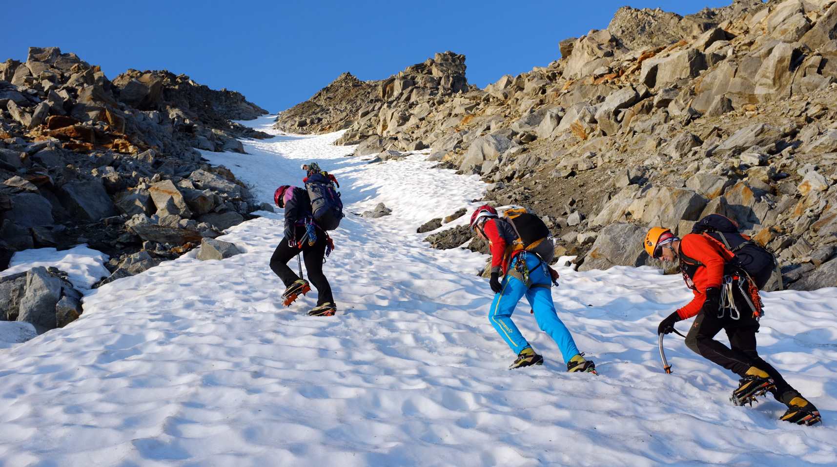 Seiltechnik: 4 Tipps zum Anseilen am Gletscher - Bergwelten