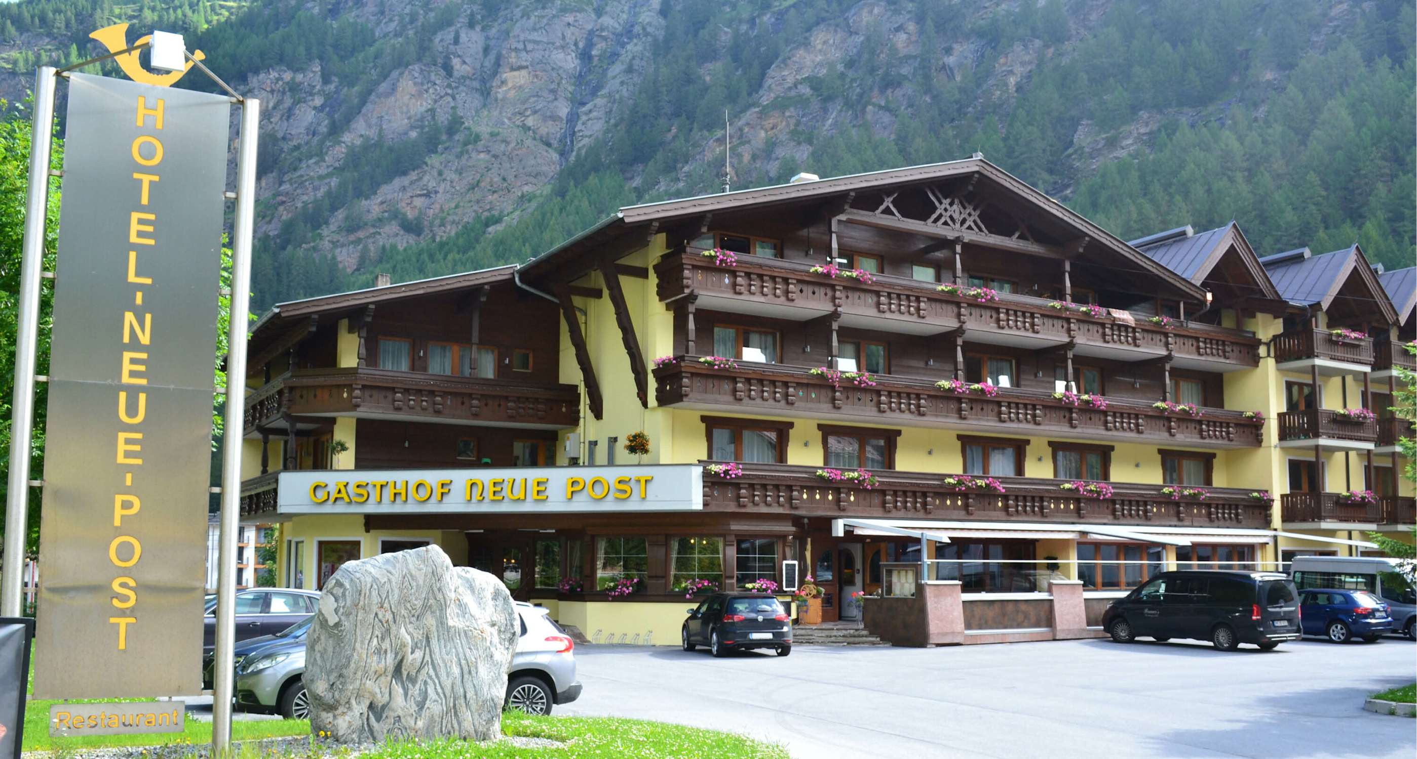 Hotel Gasthof Neue Post Tirol - Bergwelten